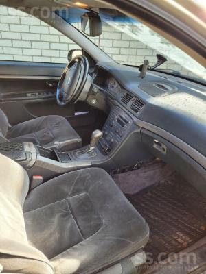 Grey Volvo S80 1999 in Tukums, with an engine capacity of 2.50 L and mileage of 376 thousand km for 750 €, photo 5 on AUTOMOTO.COM.LV