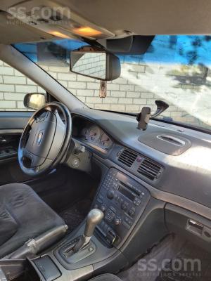 Grey Volvo S80 1999 in Tukums, with an engine capacity of 2.50 L and mileage of 376 thousand km for 750 €, photo 6 on AUTOMOTO.COM.LV
