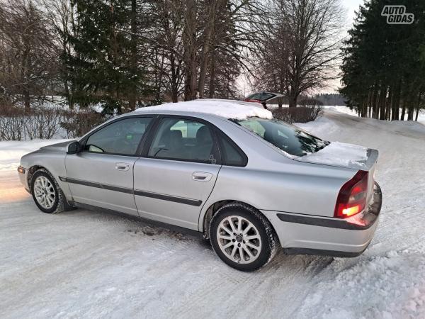 Pelēks Volvo S80 2000 Šilutė, ar dzinēja tilpumu 2.40 L un nobraukumu 322 tūkst. km par 799 €, foto 2 vietnē AUTOMOTO.COM.LV