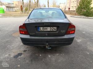 Pelēks Volvo S80 2000 Šauļi, ar dzinēja tilpumu 2.50 L un nobraukumu 404 tūkst. km par 1350 €, foto 4 vietnē AUTOMOTO.COM.LV