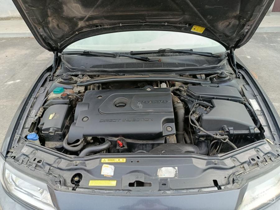 Pelēks Volvo S80 2000 Šauļi, ar dzinēja tilpumu 2.50 L un nobraukumu 404 tūkst. km par 1350 €, foto 21 vietnē AUTOMOTO.COM.LV
