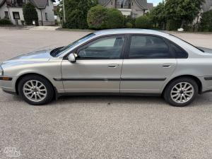 Grey Volvo S80 2000 in Jonava, with an engine capacity of 2.50 L and mileage of 318 thousand km for 900 €, photo 6 on AUTOMOTO.COM.LV