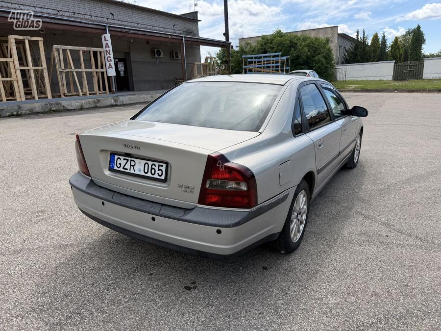 Grey Volvo S80 2000 in Jonava, with an engine capacity of 2.50 L and mileage of 318 thousand km for 900 €, photo 8 on AUTOMOTO.COM.LV