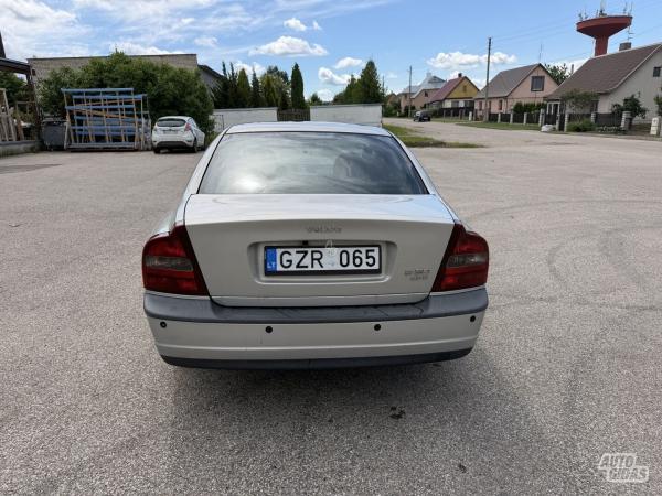 Grey Volvo S80 2000 in Jonava, with an engine capacity of 2.50 L and mileage of 318 thousand km for 900 €, photo 8 on AUTOMOTO.COM.LV