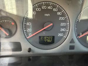Grey Volvo S80 2000 in Jonava, with an engine capacity of 2.50 L and mileage of 318 thousand km for 900 €, photo 10 on AUTOMOTO.COM.LV