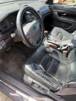 Grey Volvo S80 2000 in Jonava, with an engine capacity of 2.50 L and mileage of 318 thousand km for 900 €, photo 13 on AUTOMOTO.COM.LV