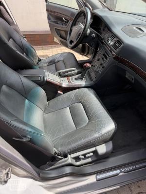 Grey Volvo S80 2000 in Jonava, with an engine capacity of 2.50 L and mileage of 318 thousand km for 900 €, photo 15 on AUTOMOTO.COM.LV