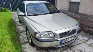 Grey Volvo S80 2000 in Panevezys, with an engine capacity of 1.98 L and mileage of 233 thousand km for 1100 €, photo 3 on AUTOMOTO.COM.LV