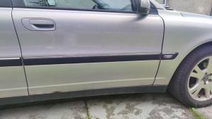 Grey Volvo S80 2000 in Panevezys, with an engine capacity of 1.98 L and mileage of 233 thousand km for 1100 €, photo 4 on AUTOMOTO.COM.LV