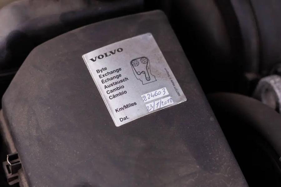 Pelēks Volvo S80 2000 Rīga, ar dzinēja tilpumu 2.40 L un nobraukumu 254 tūkst. km par 2995 €, foto 24 vietnē AUTOMOTO.COM.LV
