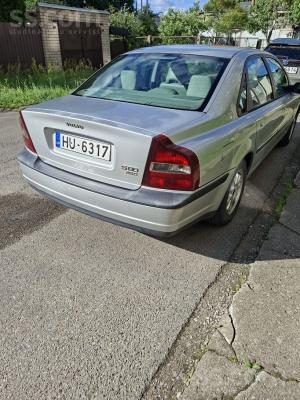 Grey Volvo S80 2000 in Daugavpils, with an engine capacity of 2.50 L and mileage of 320 thousand km for 1750 €, photo 4 on AUTOMOTO.COM.LV