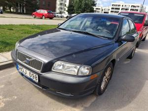 Grey Volvo S80 2000 in Vilnius, with an engine capacity of 2.40 L and mileage of 340 thousand km for 700 €, photo  on AUTOMOTO.COM.LV