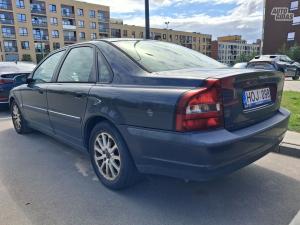 Grey Volvo S80 2000 in Vilnius, with an engine capacity of 2.40 L and mileage of 340 thousand km for 700 €, photo 4 on AUTOMOTO.COM.LV