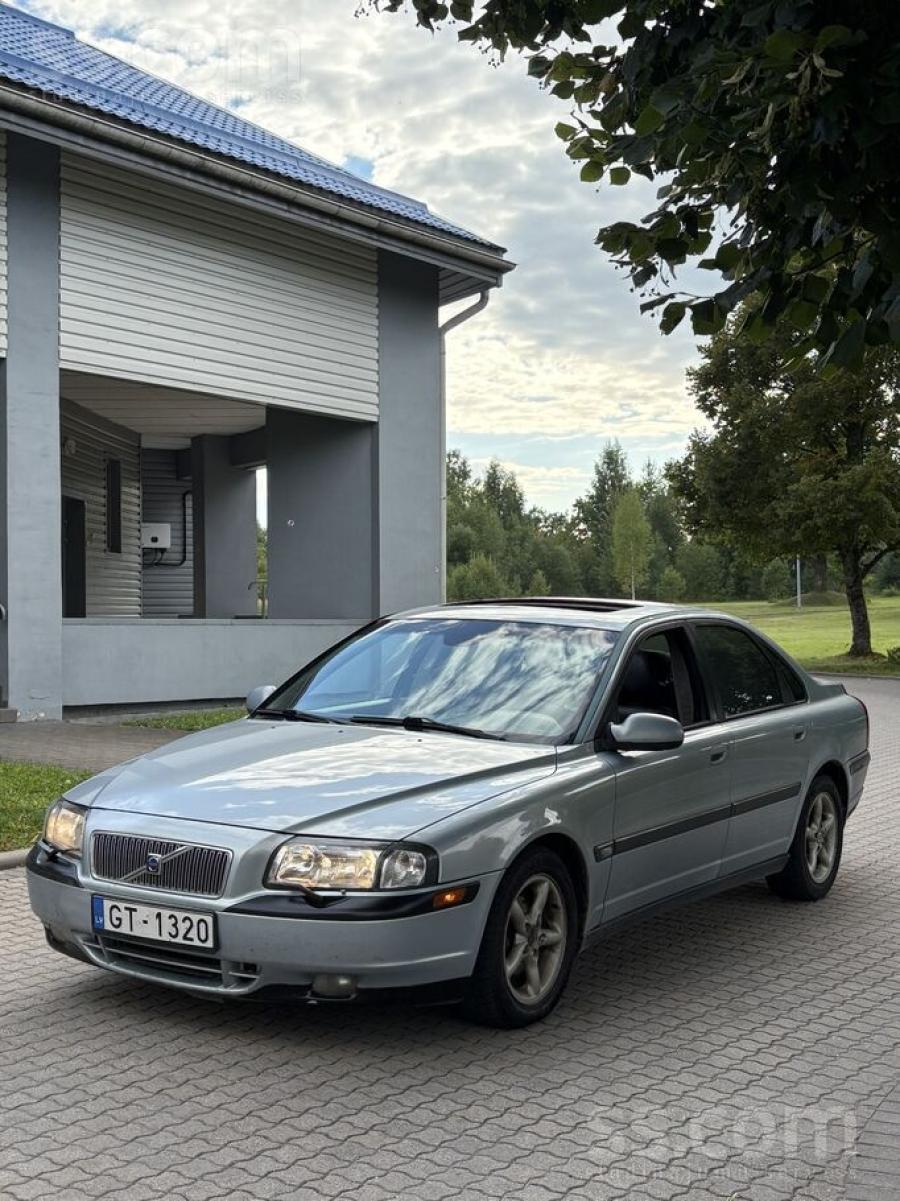 Серый Вольво С80 2000 в Кулдига, объемом двигателя 2.50 л и пробегом 352 тыс. км за 1350 €, фото 1 на AUTOMOTO.COM.LV