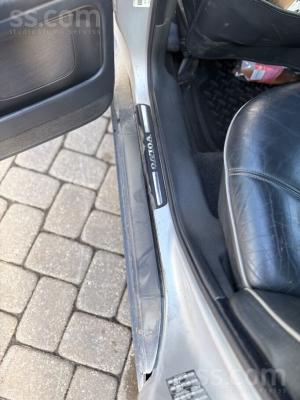 Grey Volvo S80 2000 in Cesis, with an engine capacity of 2.50 L and mileage of 480 thousand km for 1200 €, photo 6 on AUTOMOTO.COM.LV