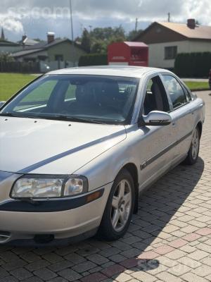 Grey Volvo S80 2000 in Cesis, with an engine capacity of 2.50 L and mileage of 480 thousand km for 1200 €, photo 18 on AUTOMOTO.COM.LV