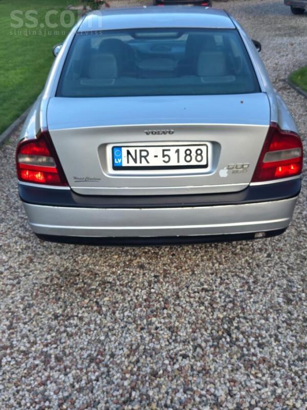 Pelēks Volvo S80 2000 Talsi, ar dzinēja tilpumu 2.50 L un nobraukumu 533 tūkst. km par 790 €, foto 3 vietnē AUTOMOTO.COM.LV
