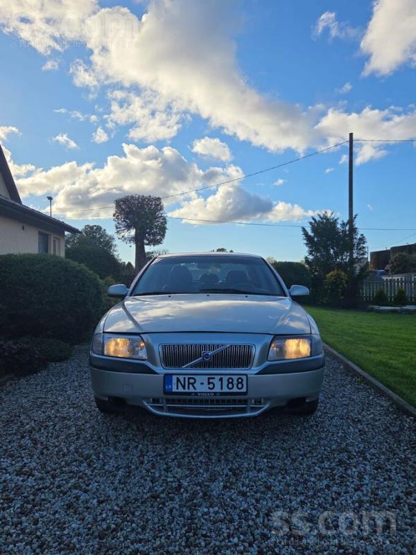 Pelēks Volvo S80 2000 Talsi, ar dzinēja tilpumu 2.50 L un nobraukumu 533 tūkst. km par 790 €, foto 5 vietnē AUTOMOTO.COM.LV