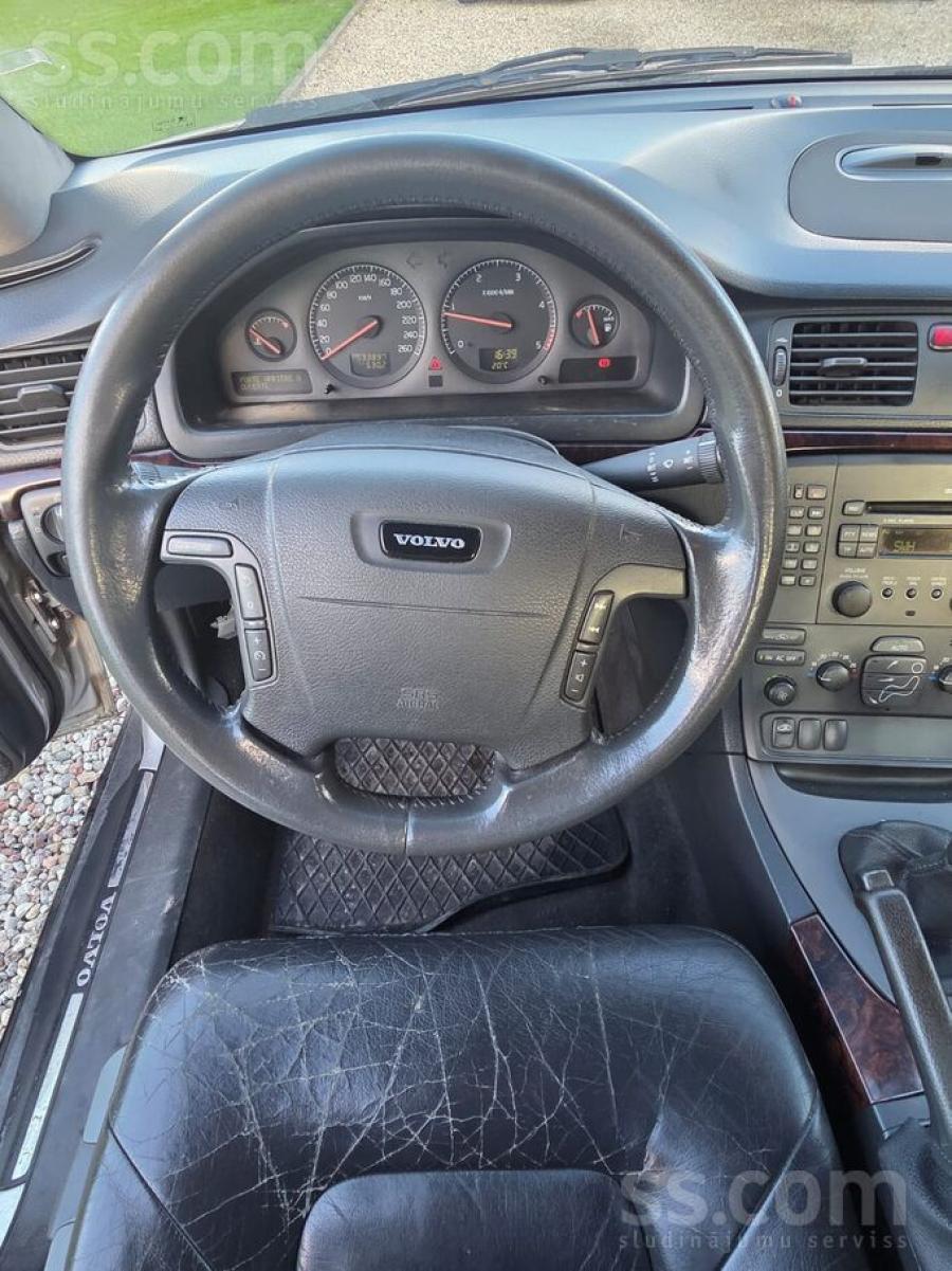Pelēks Volvo S80 2000 Talsi, ar dzinēja tilpumu 2.50 L un nobraukumu 533 tūkst. km par 790 €, foto 7 vietnē AUTOMOTO.COM.LV
