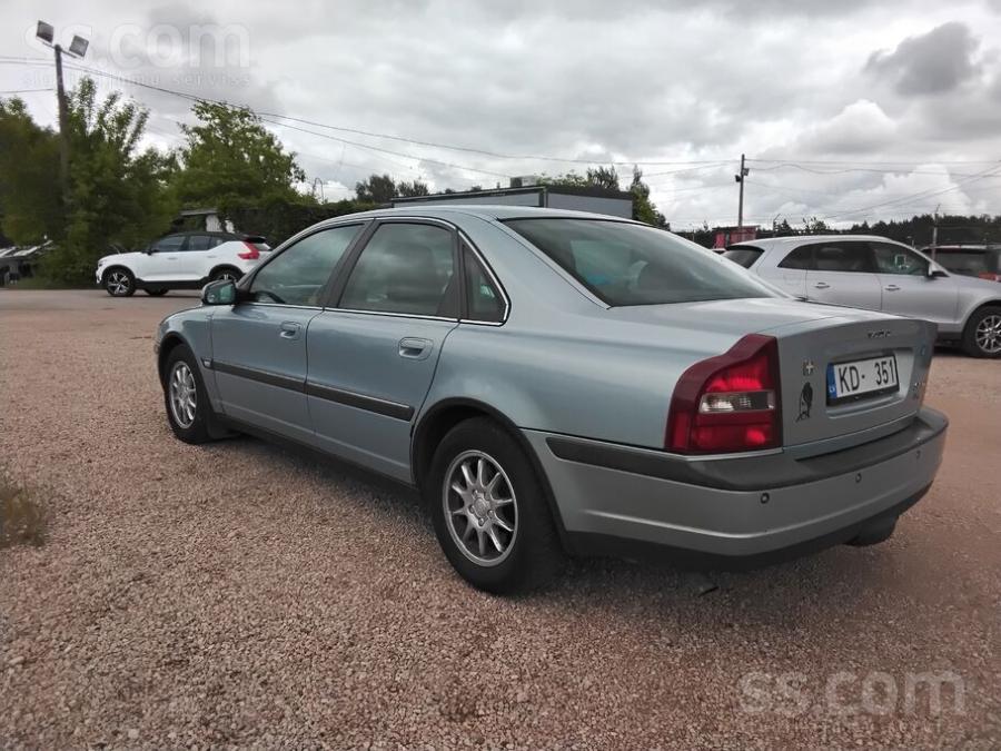 Pelēks Volvo S80 2001 Rīga, ar dzinēja tilpumu 2.40 L un nobraukumu 300 tūkst. km par 1250 €, foto 3 vietnē AUTOMOTO.COM.LV