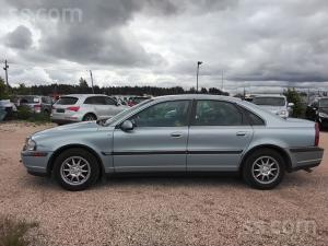 Pelēks Volvo S80 2001 Rīga, ar dzinēja tilpumu 2.40 L un nobraukumu 300 tūkst. km par 1250 €, foto 5 vietnē AUTOMOTO.COM.LV