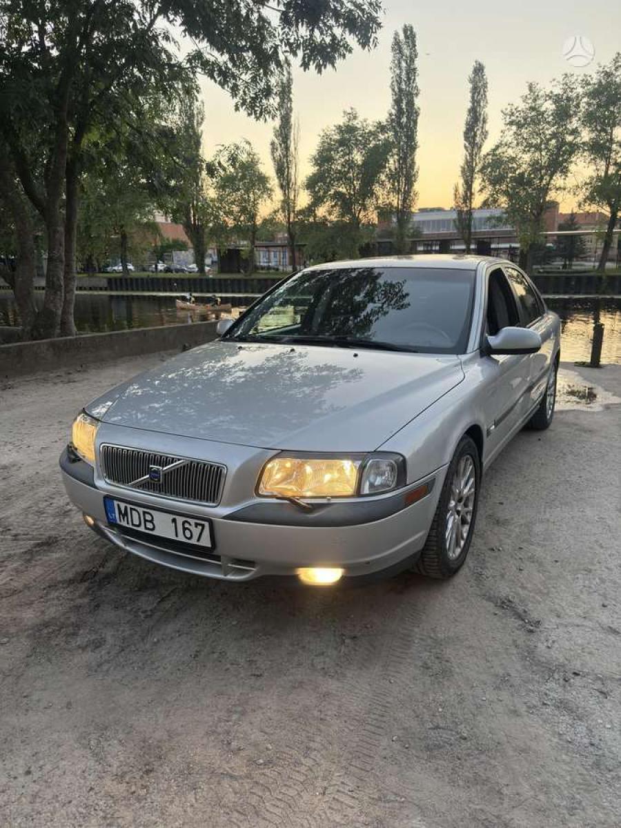 Pelēks Volvo S80 2001 Klaipėda, ar dzinēja tilpumu 0.00 L un nobraukumu 428 tūkst. km par 1850 €, foto 1 vietnē AUTOMOTO.COM.LV