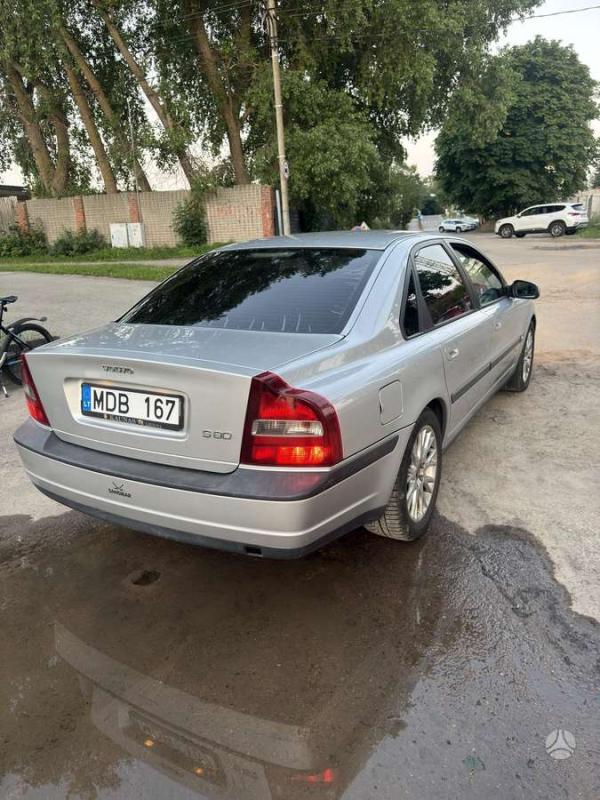 Grey Volvo S80 2001 in Klaipeda, with an engine capacity of 0.00 L and mileage of 428 thousand km for 1850 €, photo 4 on AUTOMOTO.COM.LV