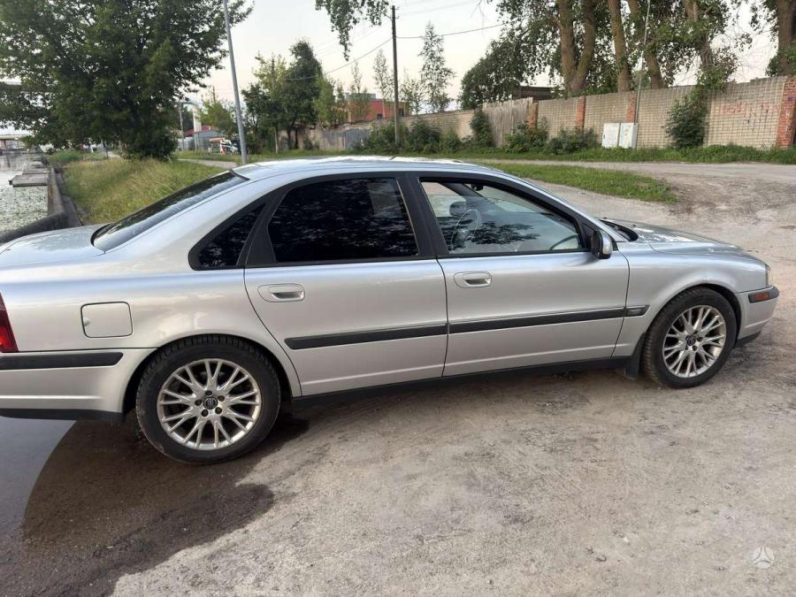 Pelēks Volvo S80 2001 Klaipėda, ar dzinēja tilpumu 0.00 L un nobraukumu 428 tūkst. km par 1850 €, foto 6 vietnē AUTOMOTO.COM.LV