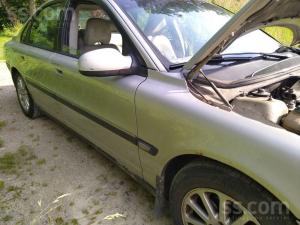 Pelēks Volvo S80 2001 Jelgava, ar dzinēja tilpumu 2.40 L un nobraukumu 347 tūkst. km par 1000 €, foto 5 vietnē AUTOMOTO.COM.LV