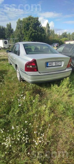 Pelēks Volvo S80 2001 Rīga, ar dzinēja tilpumu 2.50 L un nobraukumu 448 tūkst. km par 700 €, foto 4 vietnē AUTOMOTO.COM.LV