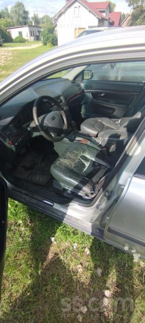 Pelēks Volvo S80 2001 Rīga, ar dzinēja tilpumu 2.50 L un nobraukumu 448 tūkst. km par 700 €, foto 6 vietnē AUTOMOTO.COM.LV