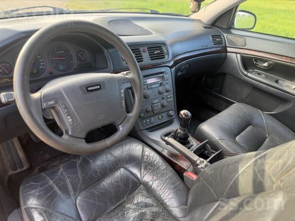 Pelēks Volvo S80 2001 Kuldīga, ar dzinēja tilpumu 2.50 L un nobraukumu 442 tūkst. km par 950 €, foto 6 vietnē AUTOMOTO.COM.LV