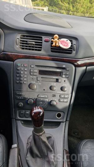 Pelēks Volvo S80 2001 Cēsis, ar dzinēja tilpumu 2.40 L un nobraukumu 328 tūkst. km par 1200 €, foto 10 vietnē AUTOMOTO.COM.LV