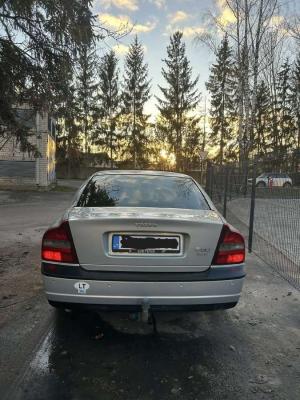 Pelēks Volvo S80 2002 Šauļi, ar dzinēja tilpumu 2.40 L un nobraukumu 238 tūkst. km par 1890 €, foto 3 vietnē AUTOMOTO.COM.LV