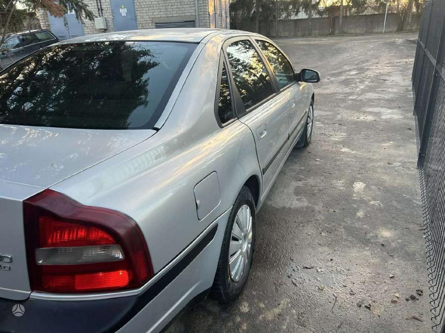 Pelēks Volvo S80 2002 Šauļi, ar dzinēja tilpumu 2.40 L un nobraukumu 238 tūkst. km par 1890 €, foto 5 vietnē AUTOMOTO.COM.LV