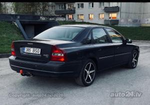 Pelēks Volvo S80 2002 Tallina, ar dzinēja tilpumu 2.40 L un nobraukumu 368 tūkst. km par 2300 €, foto 5 vietnē AUTOMOTO.COM.LV