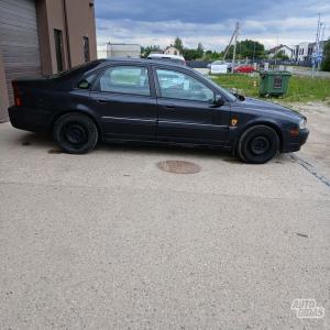 Grey Volvo S80 2002 in Vilnius, with an engine capacity of 2.40 L and mileage of 305 thousand km for 1200 €, photo 4 on AUTOMOTO.COM.LV