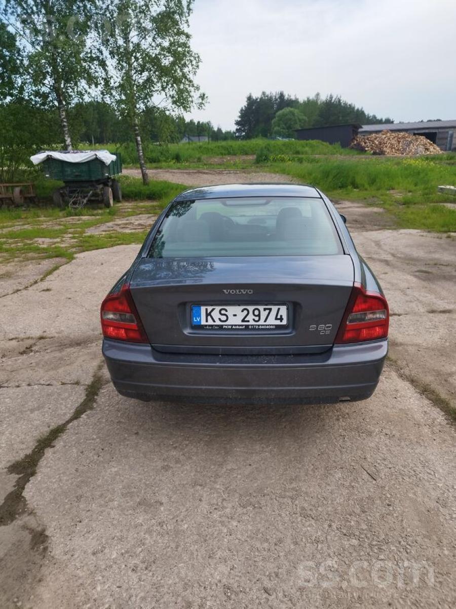 Grey Volvo S80 2002 in Rezekne, with an engine capacity of 2.40 L and mileage of 453 thousand km for 1200 €, photo 7 on AUTOMOTO.COM.LV