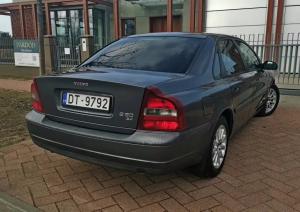 Grey Volvo S80 2002 in Riga, with an engine capacity of 2.40 L and mileage of 372 thousand km for 1650 €, photo 16 on AUTOMOTO.COM.LV