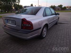 Grey Volvo S80 2002 in Riga, with an engine capacity of 2.00 L and mileage of 311 thousand km for 1200 €, photo 4 on AUTOMOTO.COM.LV