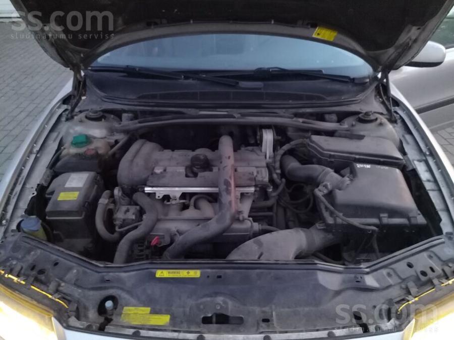 Grey Volvo S80 2002 in Riga, with an engine capacity of 2.00 L and mileage of 311 thousand km for 1200 €, photo 10 on AUTOMOTO.COM.LV