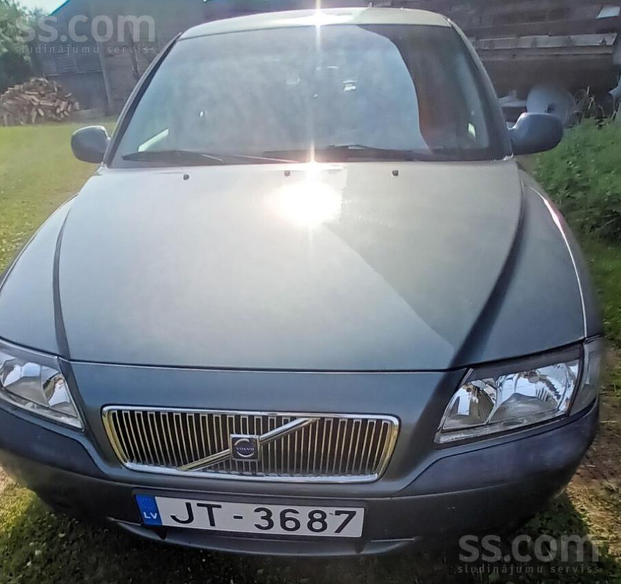 Pelēks Volvo S80 2002 Krāslava, ar dzinēja tilpumu 2.40 L un nobraukumu 223 tūkst. km par 2550 €, foto 1 vietnē AUTOMOTO.COM.LV