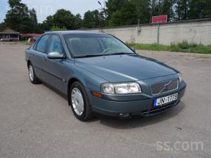 Pelēks Volvo S80 2002 Rīga, ar dzinēja tilpumu 2.40 L un nobraukumu 261 tūkst. km par 1750 €, foto 3 vietnē AUTOMOTO.COM.LV