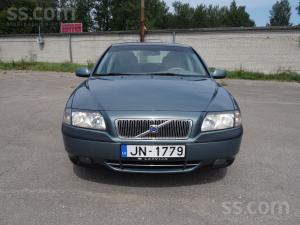 Pelēks Volvo S80 2002 Rīga, ar dzinēja tilpumu 2.40 L un nobraukumu 261 tūkst. km par 1750 €, foto 4 vietnē AUTOMOTO.COM.LV