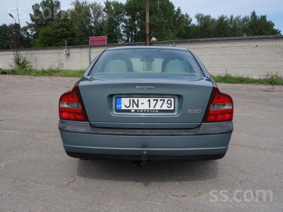 Pelēks Volvo S80 2002 Rīga, ar dzinēja tilpumu 2.40 L un nobraukumu 261 tūkst. km par 1750 €, foto 5 vietnē AUTOMOTO.COM.LV