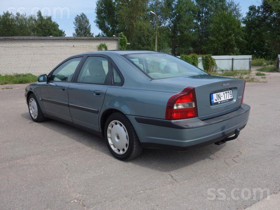Pelēks Volvo S80 2002 Rīga, ar dzinēja tilpumu 2.40 L un nobraukumu 261 tūkst. km par 1750 €, foto 14 vietnē AUTOMOTO.COM.LV