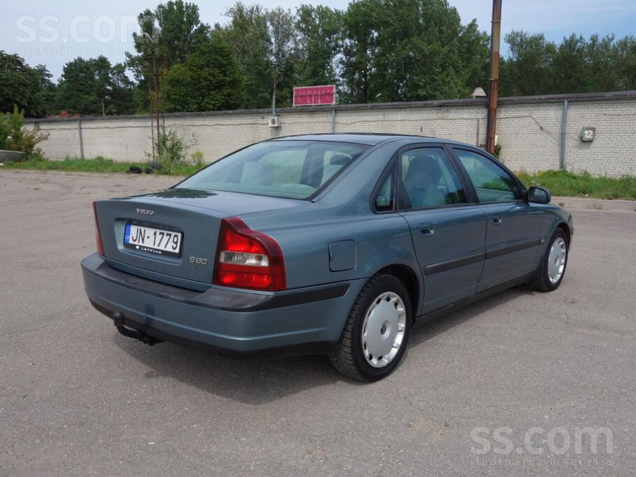 Pelēks Volvo S80 2002 Rīga, ar dzinēja tilpumu 2.40 L un nobraukumu 261 tūkst. km par 1750 €, foto 15 vietnē AUTOMOTO.COM.LV