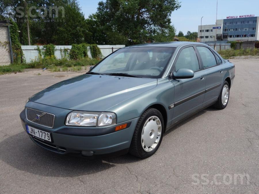 Pelēks Volvo S80 2002 Rīga, ar dzinēja tilpumu 2.40 L un nobraukumu 261 tūkst. km par 1750 €, foto 16 vietnē AUTOMOTO.COM.LV