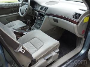 Pelēks Volvo S80 2002 Rīga, ar dzinēja tilpumu 2.40 L un nobraukumu 261 tūkst. km par 1750 €, foto 19 vietnē AUTOMOTO.COM.LV