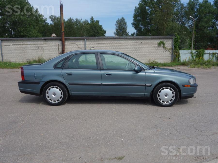 Pelēks Volvo S80 2002 Rīga, ar dzinēja tilpumu 2.40 L un nobraukumu 261 tūkst. km par 1750 €, foto 28 vietnē AUTOMOTO.COM.LV